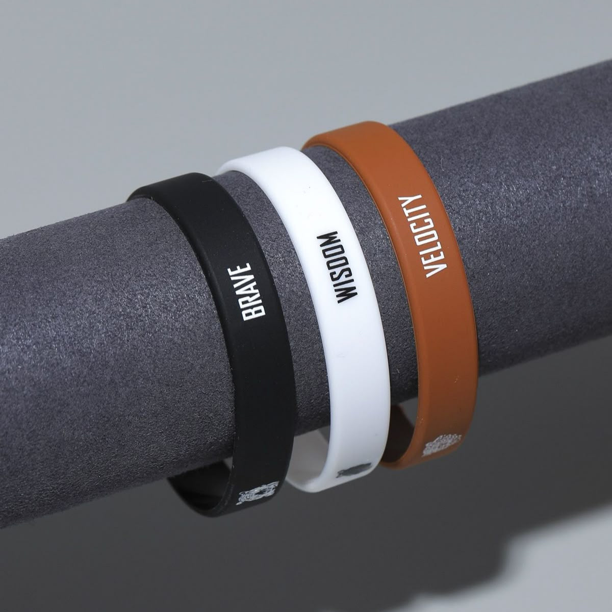 Heavy-Duty Silicone Wristband – Long Lasting – Silicone Keychains